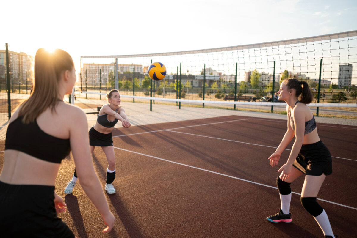 17 Volleyball Practice Drills for Kids, Beginners & Teams